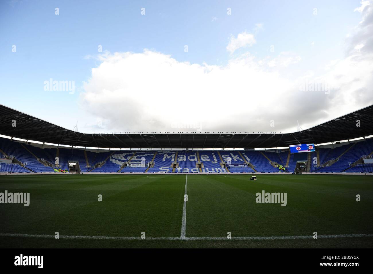 Madejski stadium general view hi-res stock photography and images - Alamy