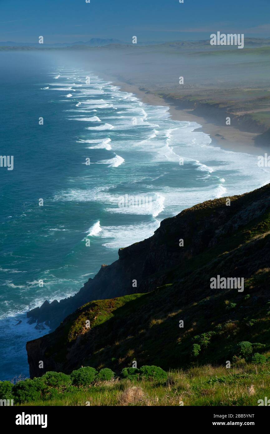 Surf from South Beach Overlook, Point Reyes National Seashore ...