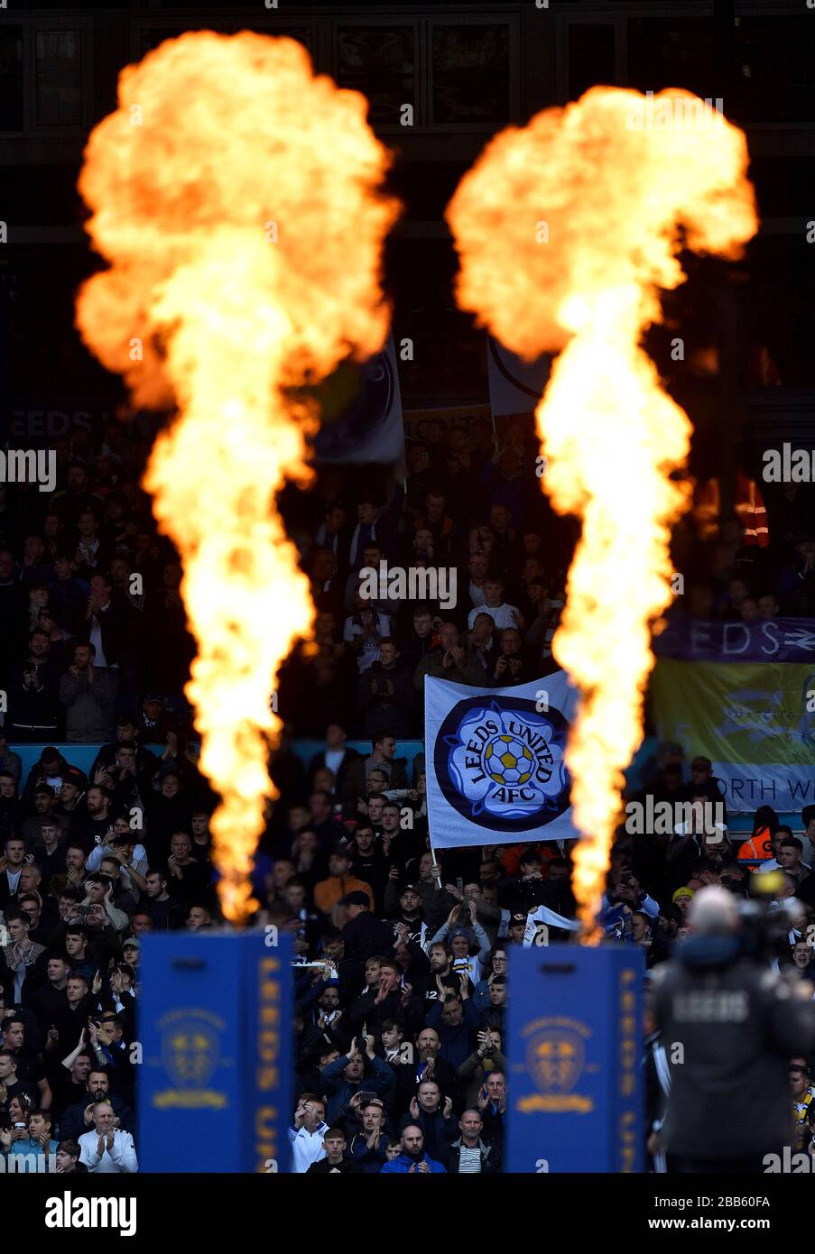 Pyrotechnics football uk hi-res stock photography and images - Alamy