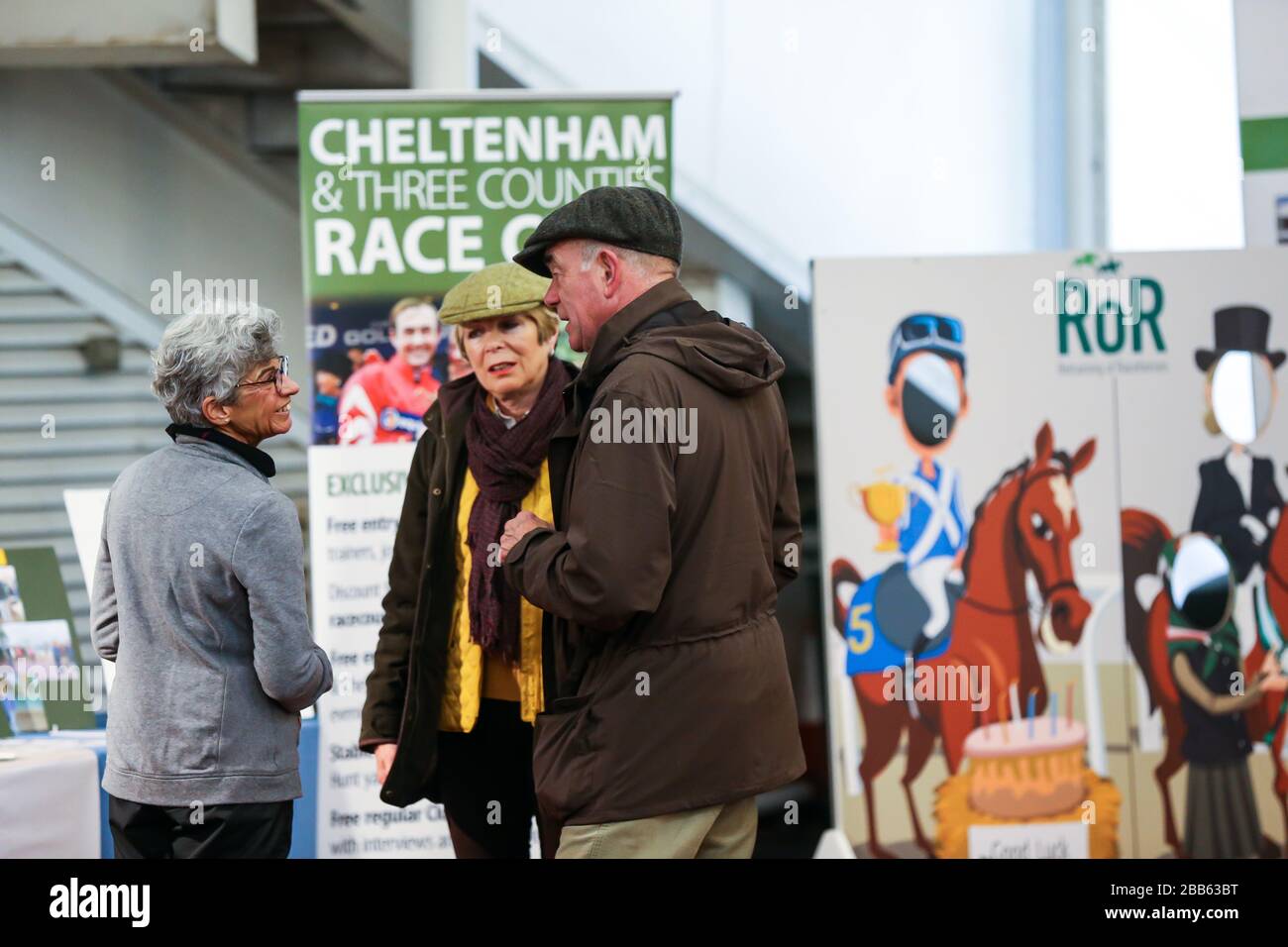 The showcase meeting hi-res stock photography and images - Alamy
