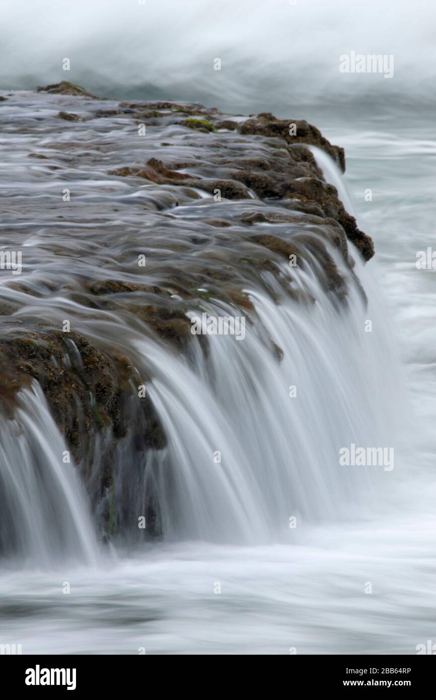 Tidal waterfall on Drakes Beach, Point Reyes National Seashore ...