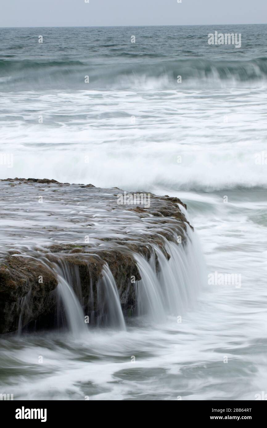 Tidal waterfall on Drakes Beach, Point Reyes National Seashore ...