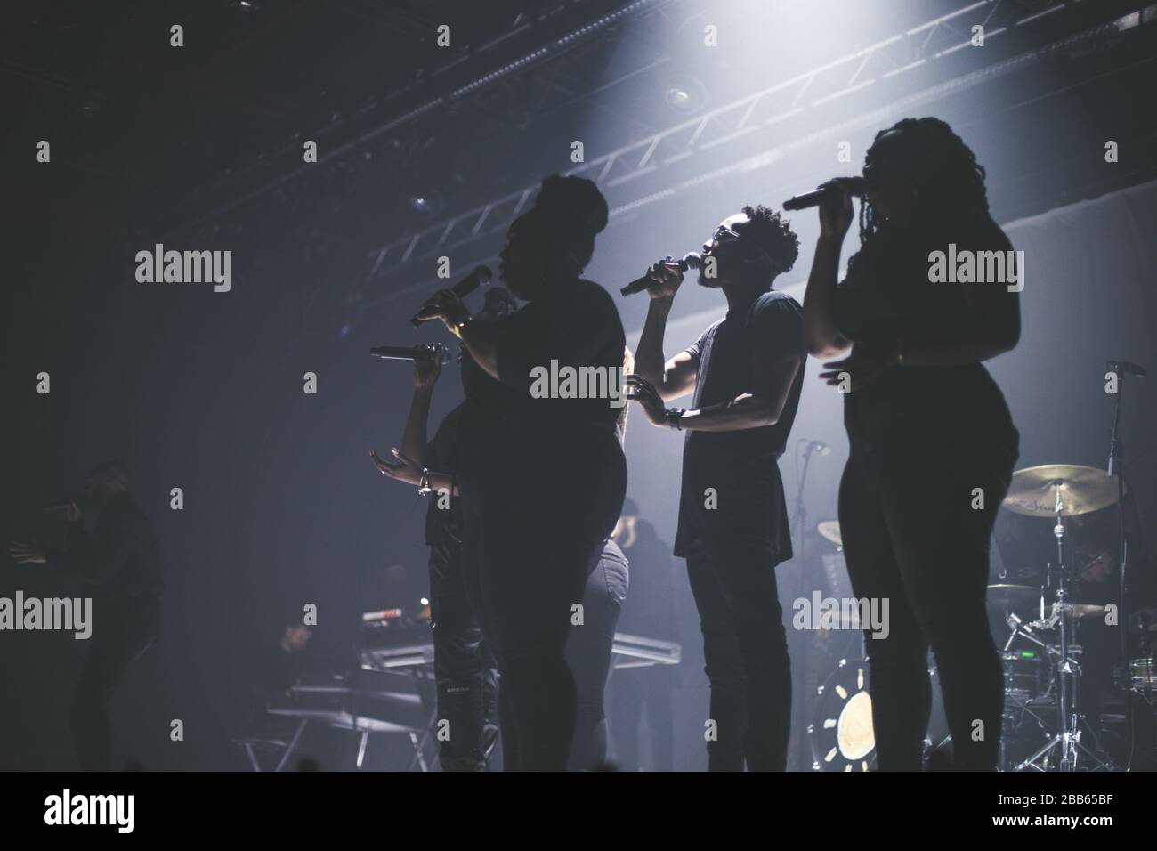 Kano aka Kane Brett Robinson live at o2 victoria warehouse manchester ...