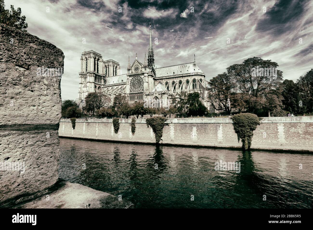 Notre Dame de Paris Cathedral. The construction of the Cathedral began ...