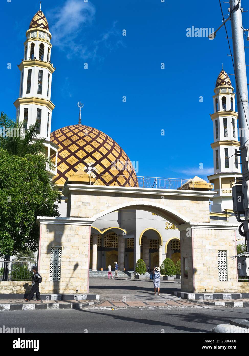 dh Masjid Raya al Fatah Grand AMBON MALUKU INDONESIA Entrance Mosque ...