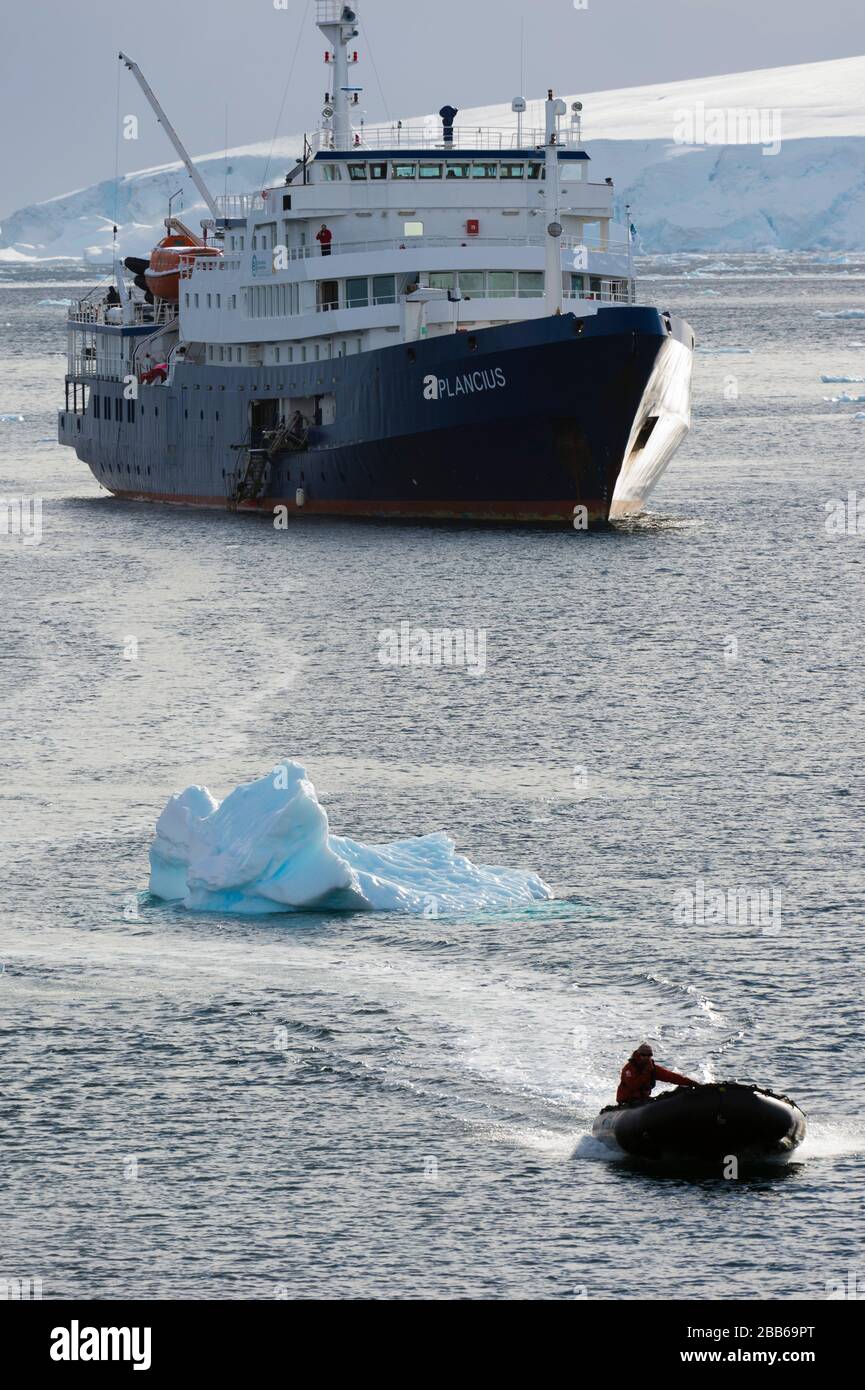 Plancius cruise ship in Paradise Bay, Antarctica Stock Photo - Alamy Plancius cruise ship in Paradise Bay, Antarctica Stock Photo - Alamy
