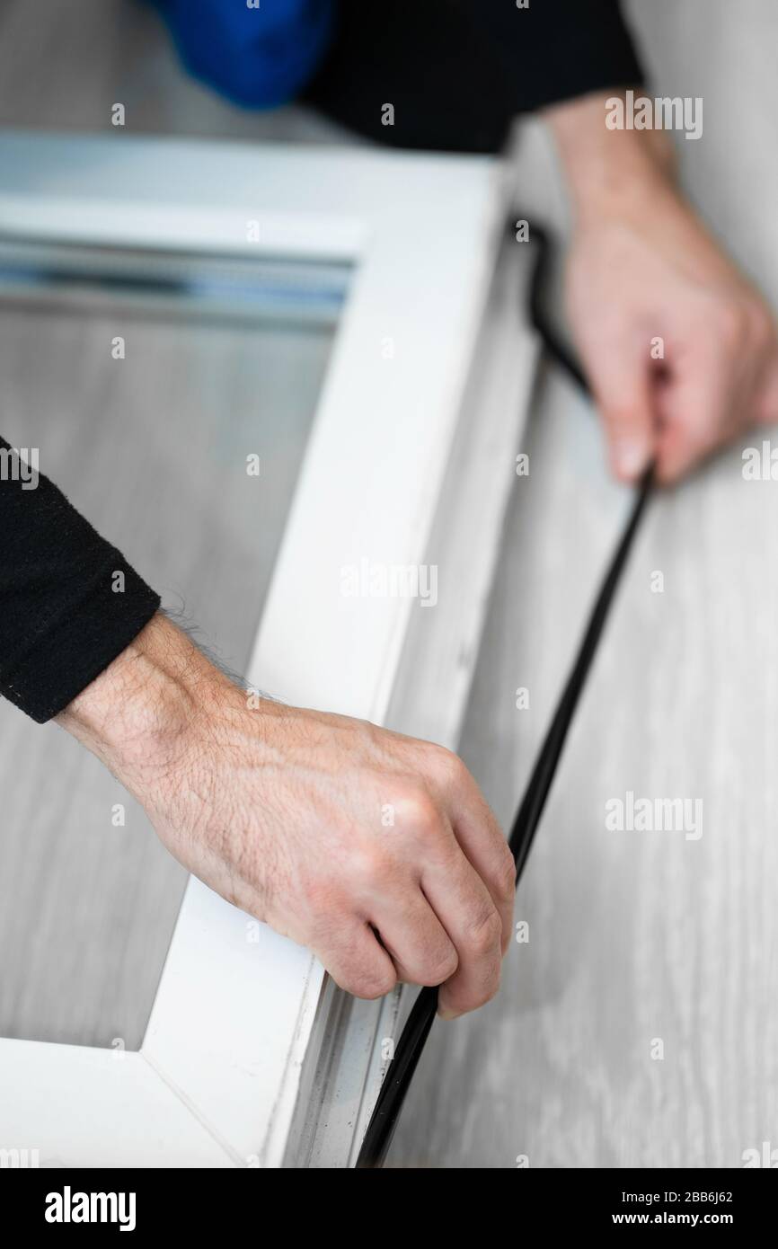 Professional master at repair and installation of windows, changes ...