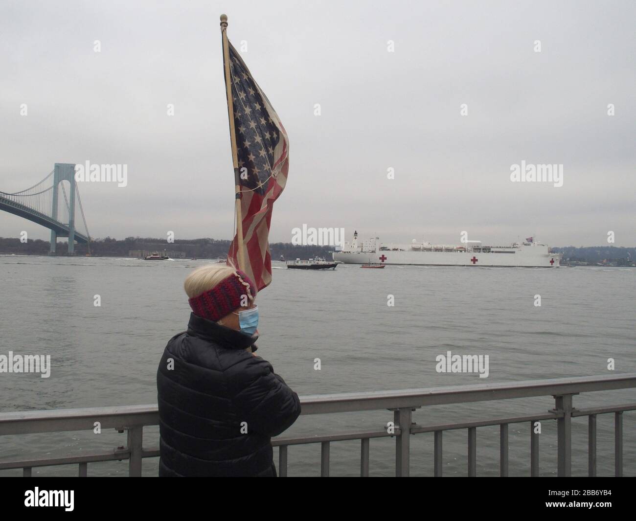 New York, New York, USA. 30th Mar, 2020. The Hospital Ship USNS Comfort ...