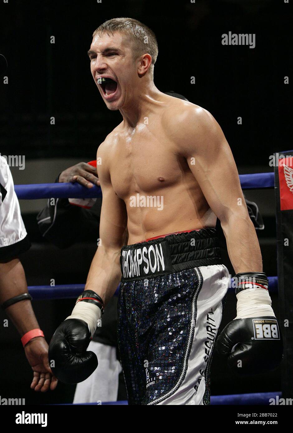 Mark Thompson - Mark Thompson (Manchester, black/grey shorts) defeats ...
