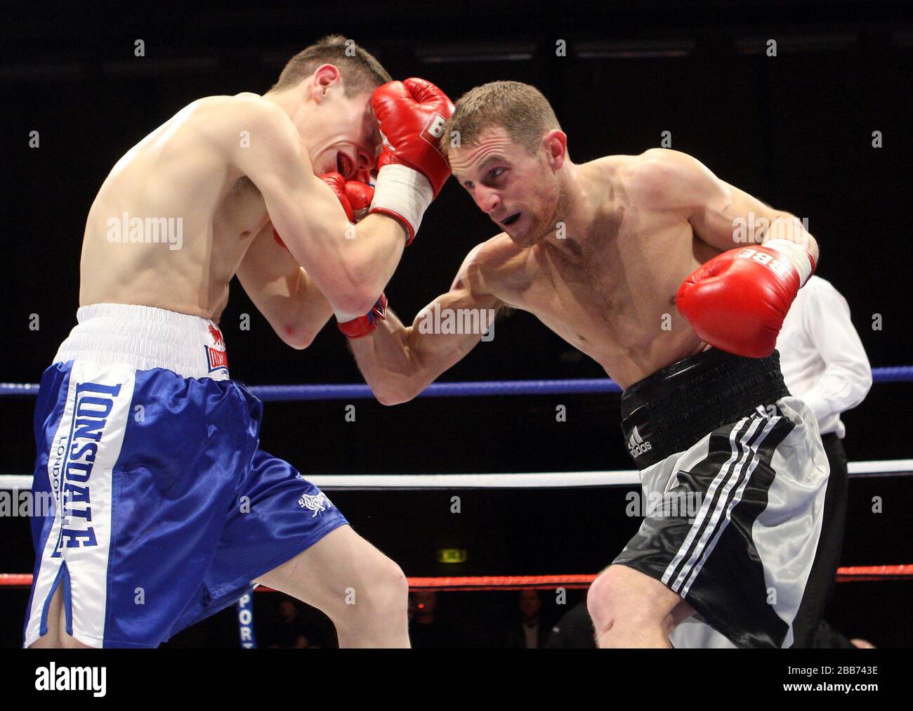 Nick McDonald (Liverpool, black shorts) defeats Nick Seager (Snodland ...
