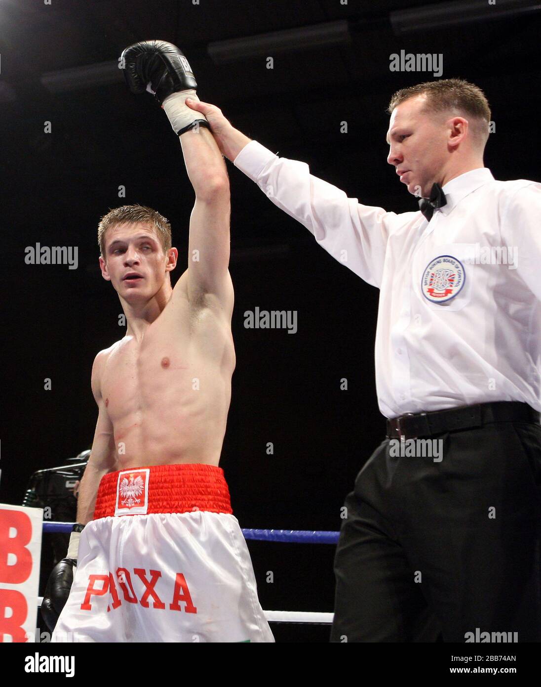 Gregorsz Proksa (Poland, white shorts) defeats Taz Jones (Abercoynon ...