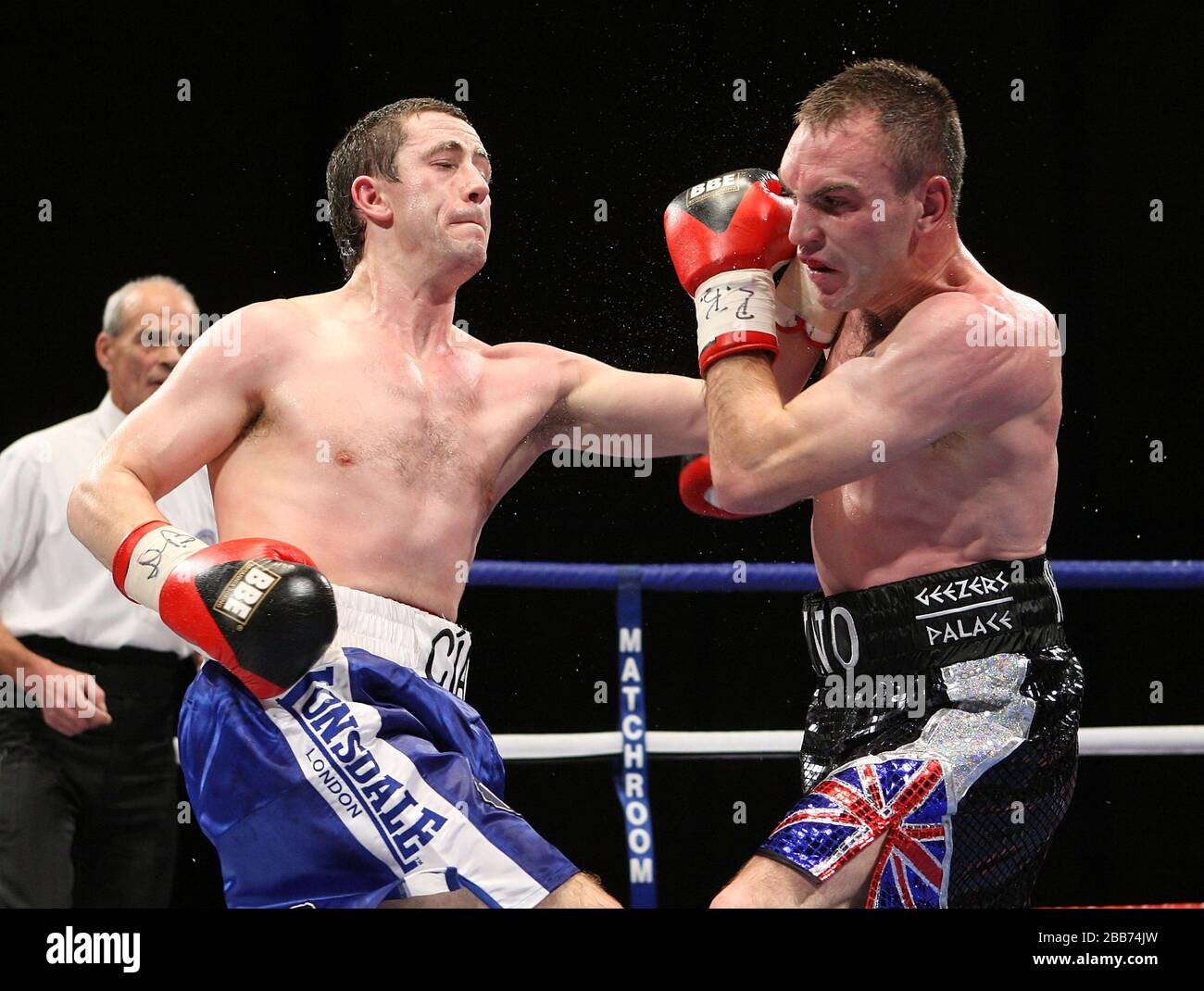 Colin Lynes (Hornchurch, black shorts) is defeated by Paul McCloskey ...