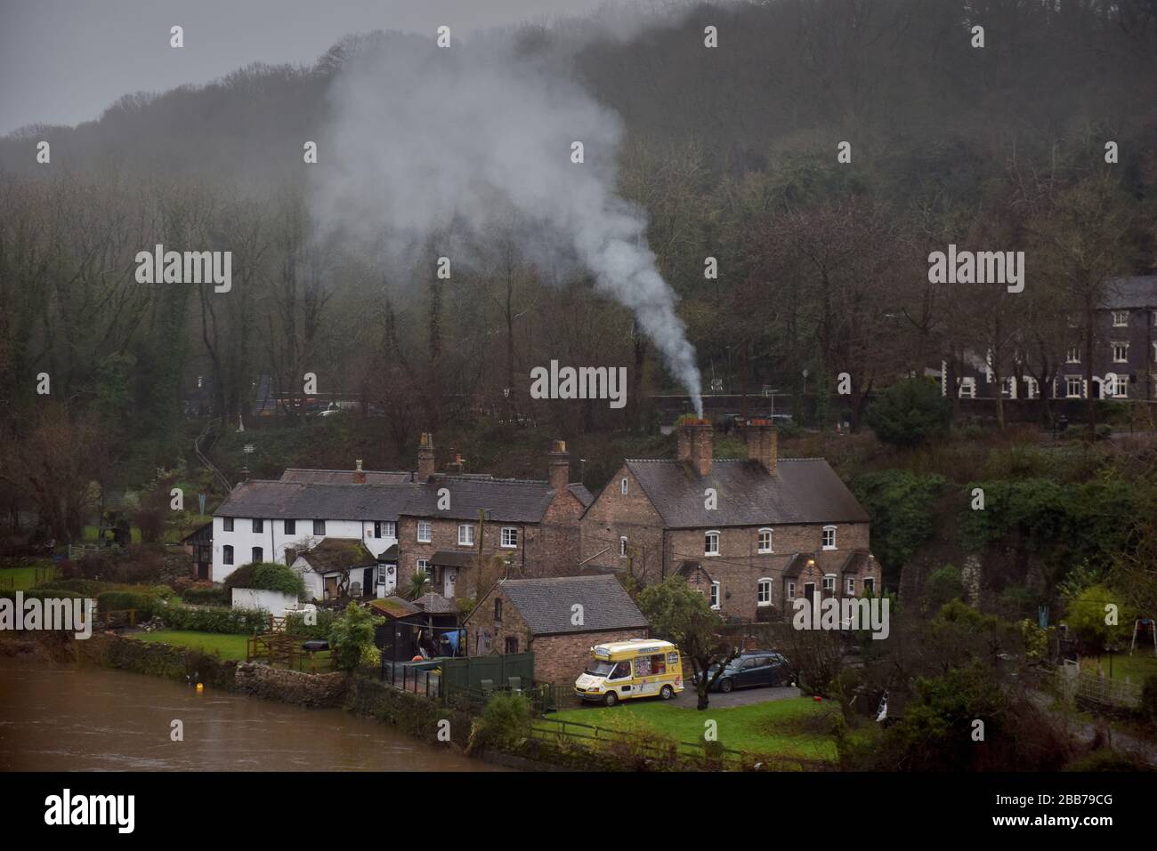 Coal fire hi-res stock photography and images - Alamy