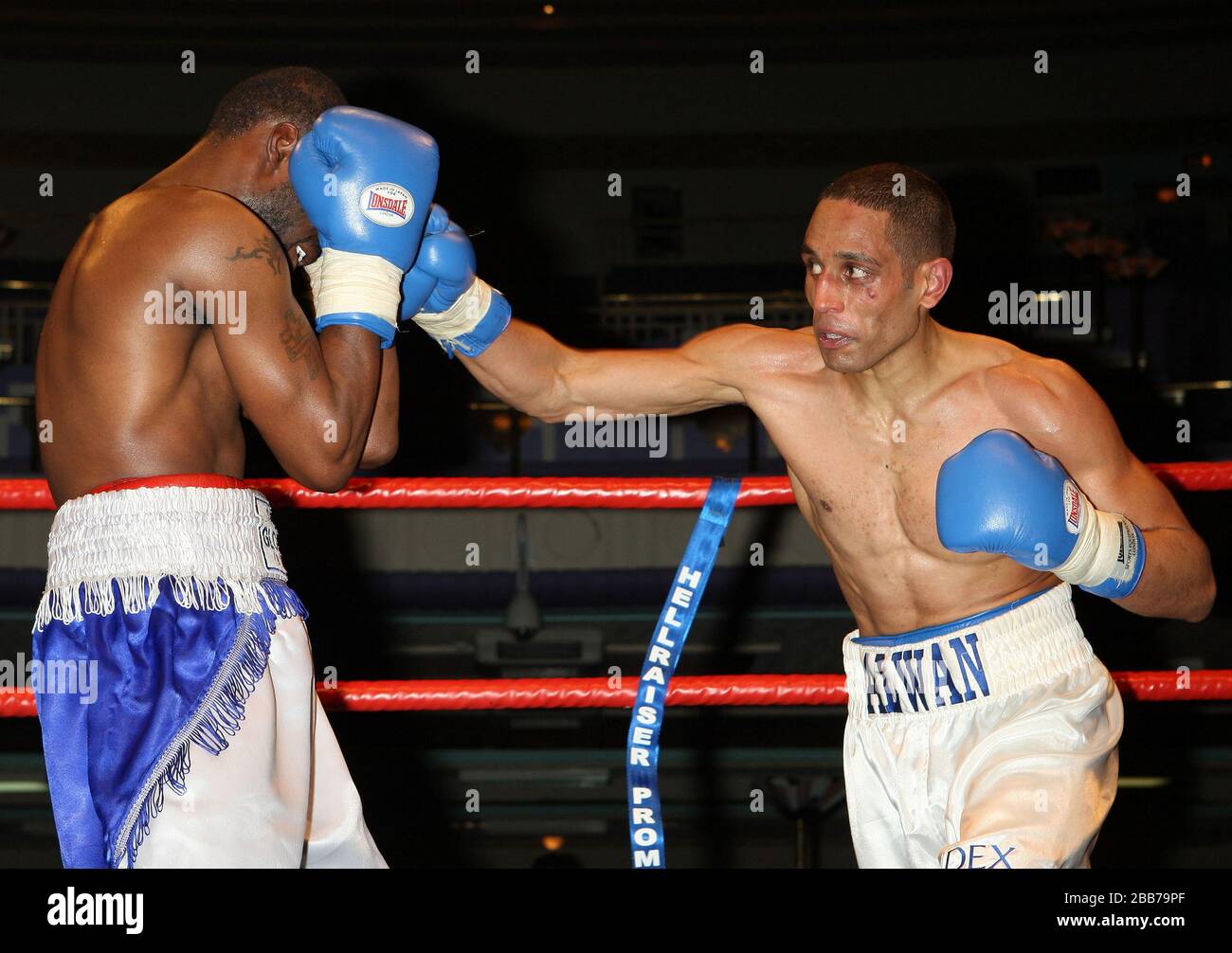 Birmingham fighting hi-res stock photography and images - Alamy