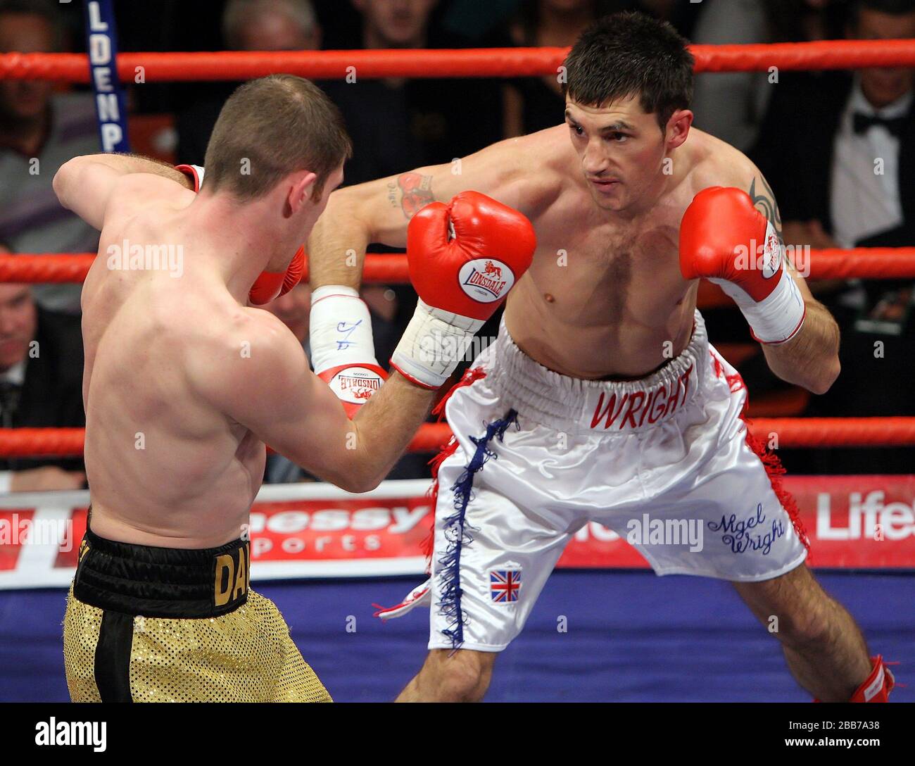 Nigel wright boxing hi-res stock photography and images - Alamy