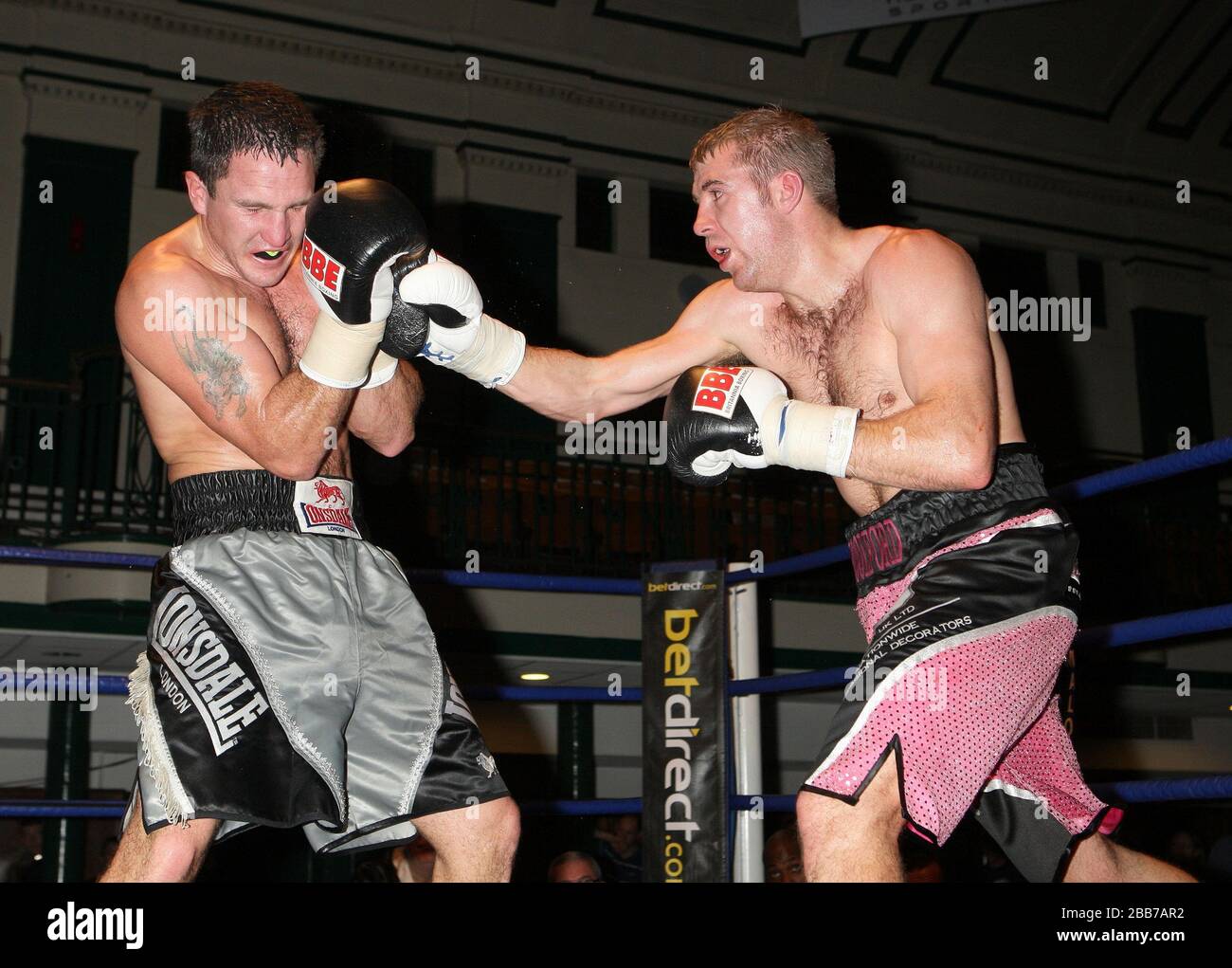 Scott Woolford (Ramsgate, pink/black shorts) loses to Tom Glover ...