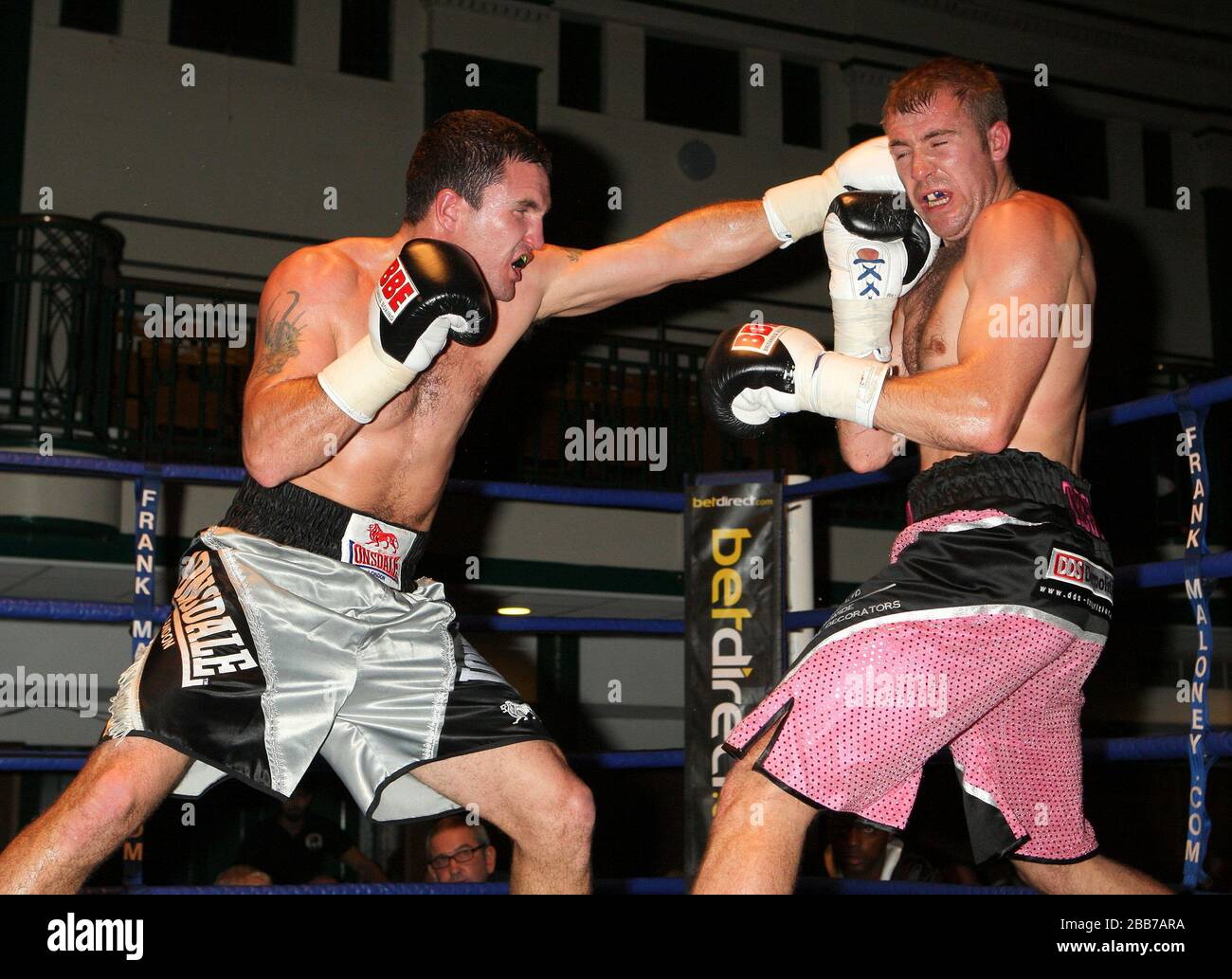 Scott Woolford (Ramsgate, pink/black shorts) loses to Tom Glover ...