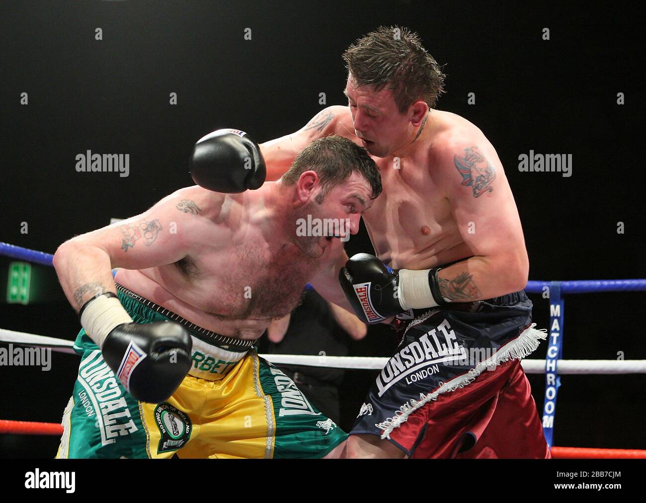 Darren Corbett (Belfast, green/yellow shorts) defeats Micky Steeds ...