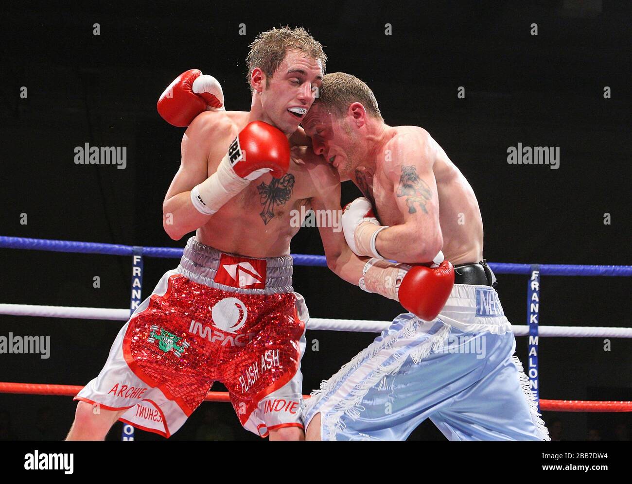 Ashley Sexton (Cheshunt, red/white shorts) defeats Robert Nelson ...