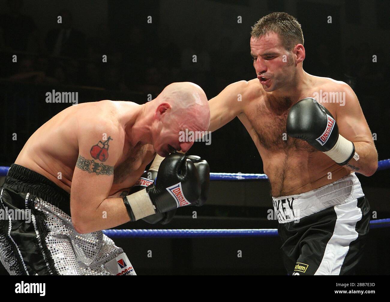 Boxing oldham hi-res stock photography and images - Alamy