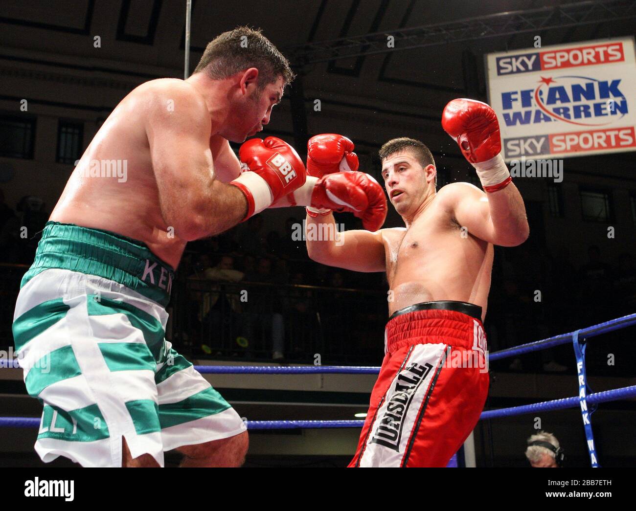 Sam Sexton (Norwich, red shorts) defeats Colin Kenna (Southampton ...