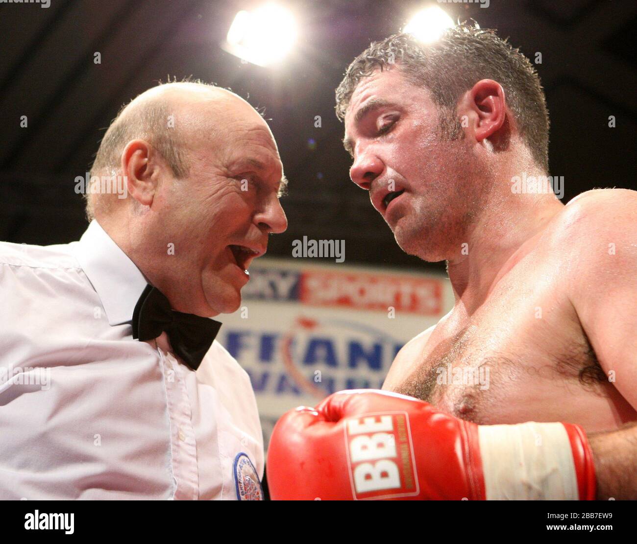 Sam Sexton (Norwich, red shorts) defeats Colin Kenna (Southampton ...