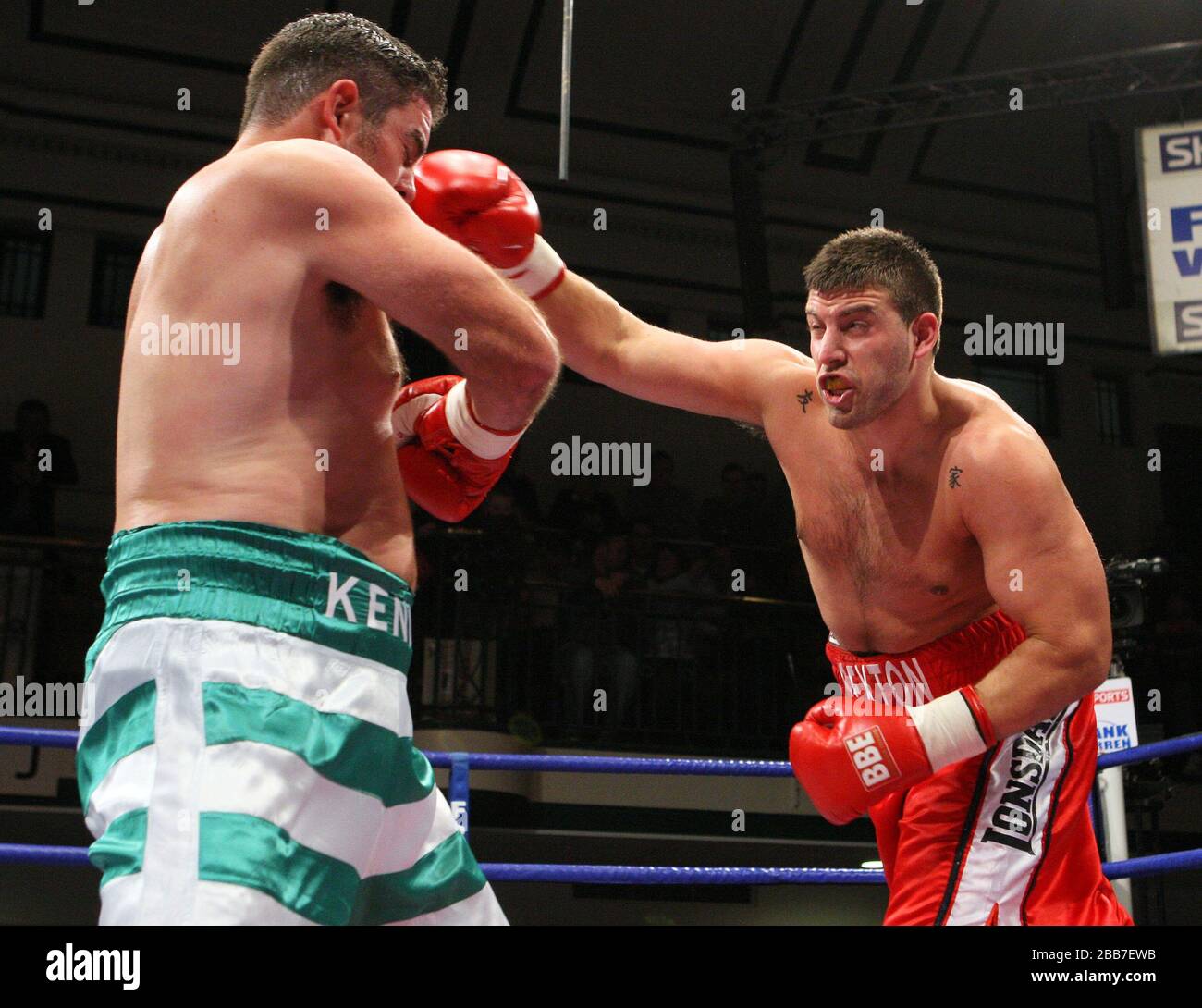 Sam Sexton (Norwich, red shorts) defeats Colin Kenna (Southampton ...