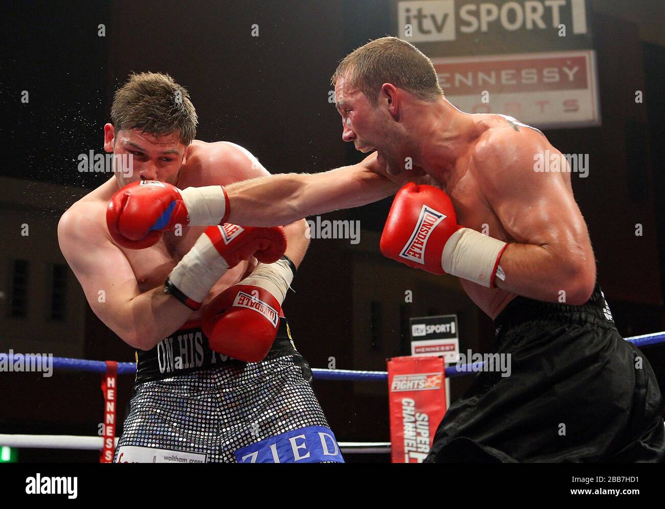 Matthew Thirlwall (Bermondsey, black shorts) defeats George Hillyard ...