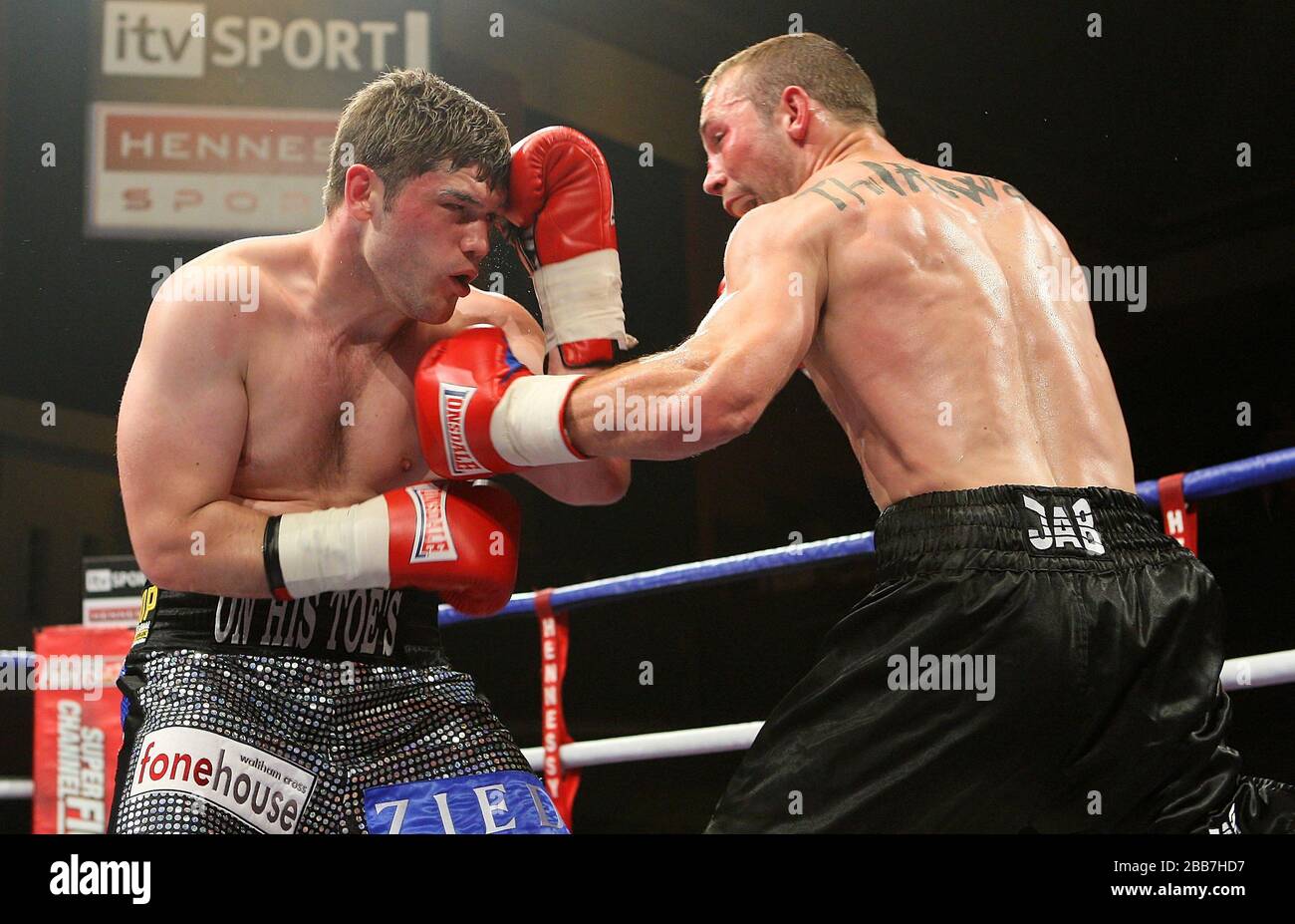 Matthew Thirlwall (Bermondsey, black shorts) defeats George Hillyard ...