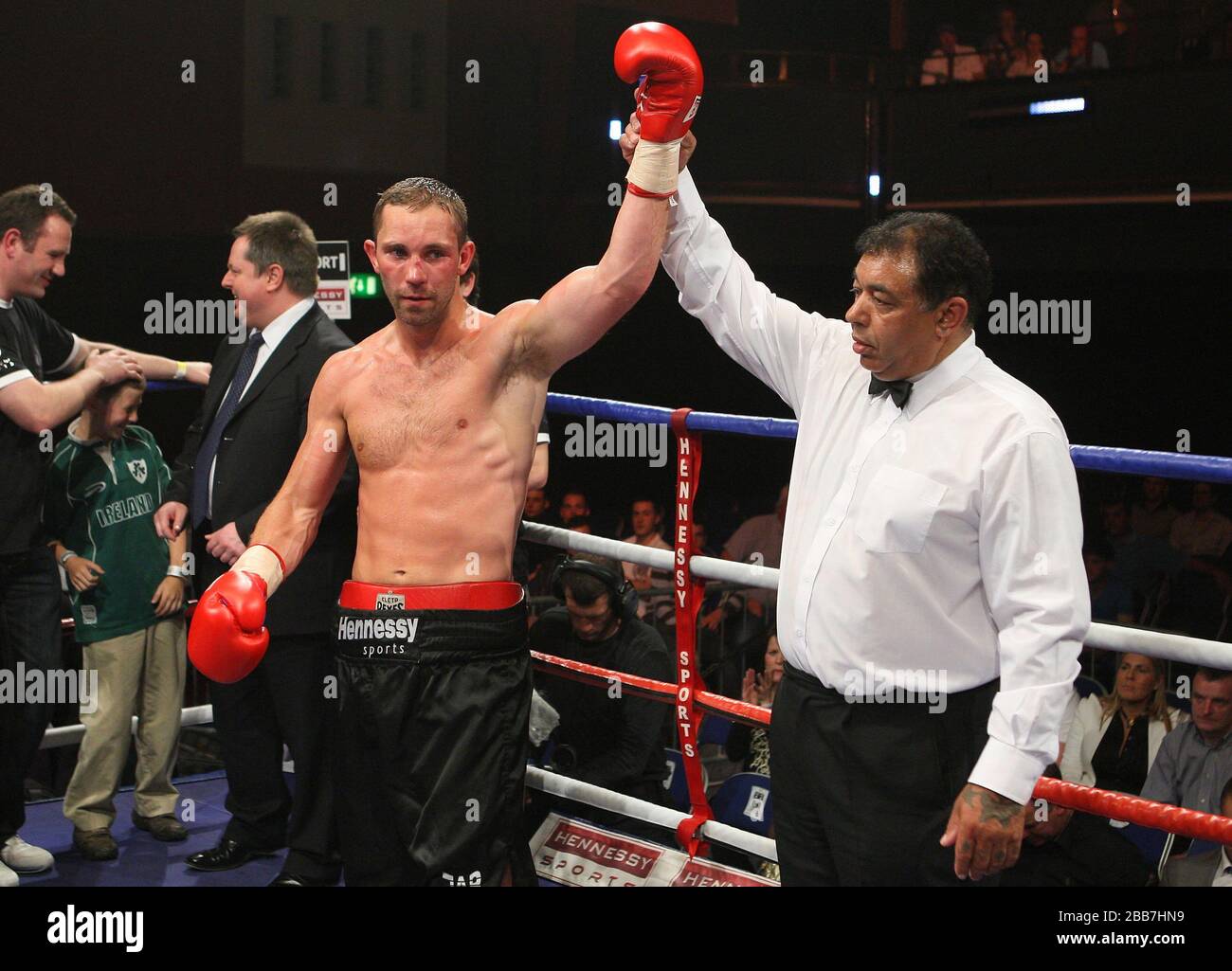 Matthew Thirlwall (Bermondsey, black shorts) defeats George Hillyard ...