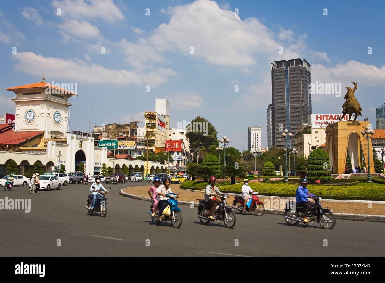Traffic Circle on Le Loi Blvd., Ho Chi Minh City (Saigon), Vietnam ...