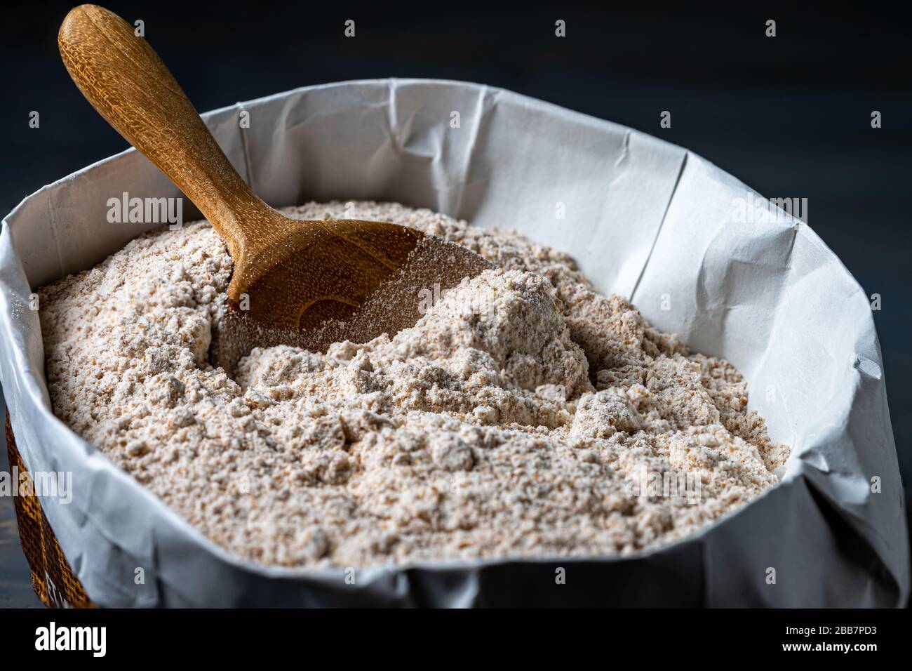 Whole wheat flour hi-res stock photography and images - Alamy