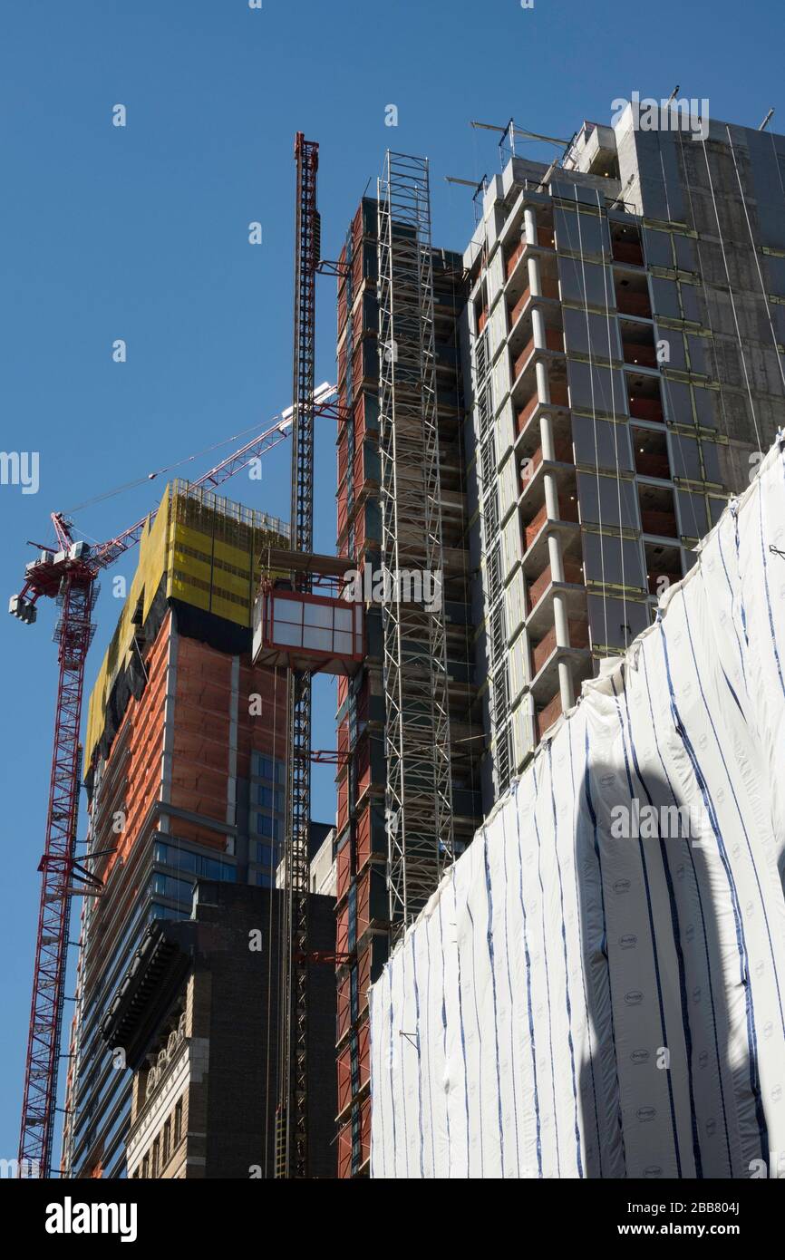 High-rise construction in Manhattan, NYC, USA Stock Photo - Alamy