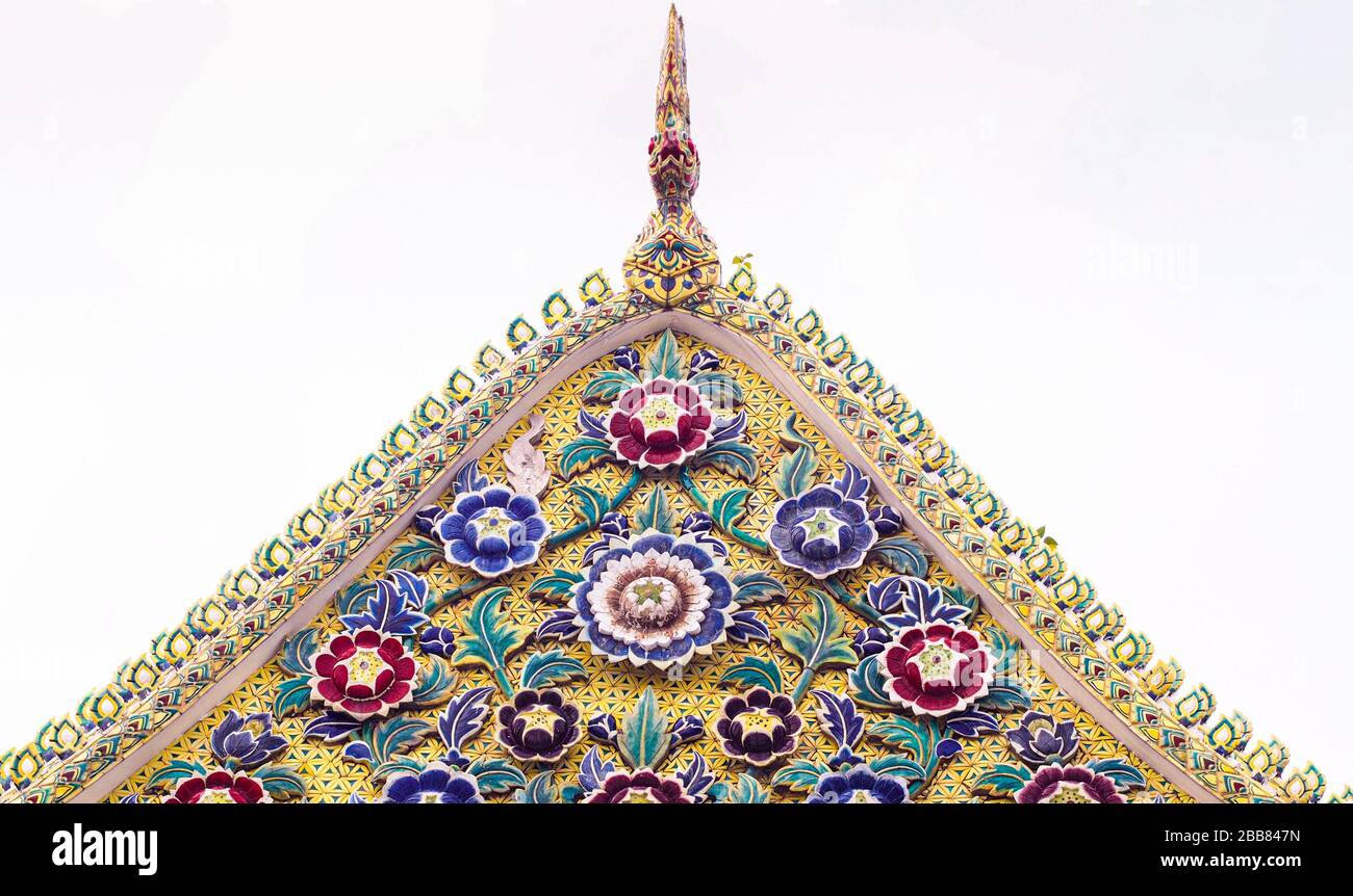 Colorful Thai Ornament Temple Decoration Pattern Roof gable Golden Thai ...