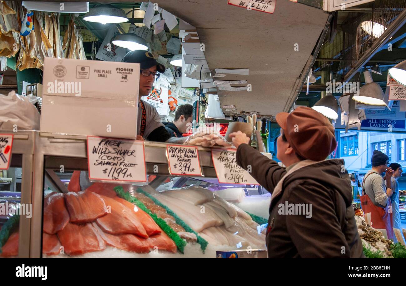 Pike Place Fish Market Seattle Washington Stock Photo - Alamy