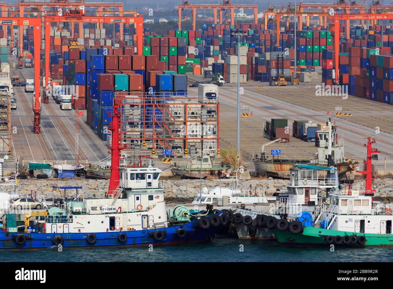 Laem chabang container port thailand hi-res stock photography and ...
