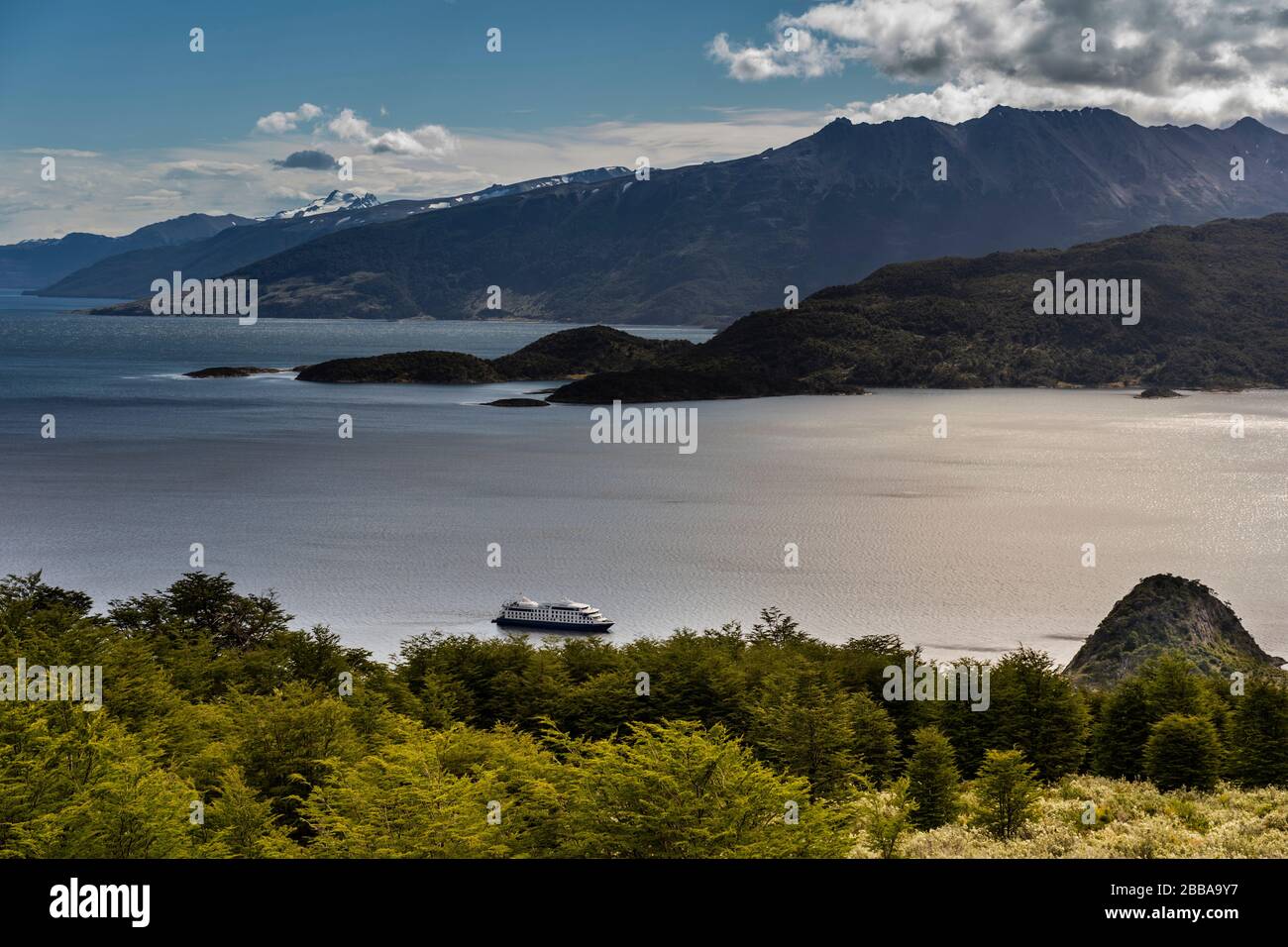 Wulaia bay hi-res stock photography and images - Alamy