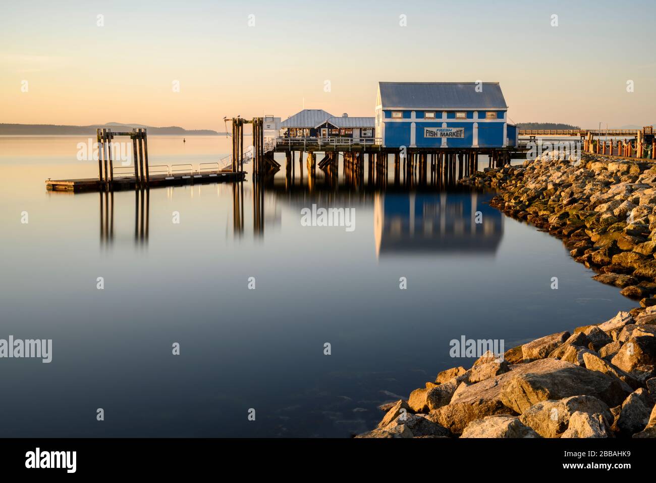 Vancouver fish market hi-res stock photography and images - Alamy