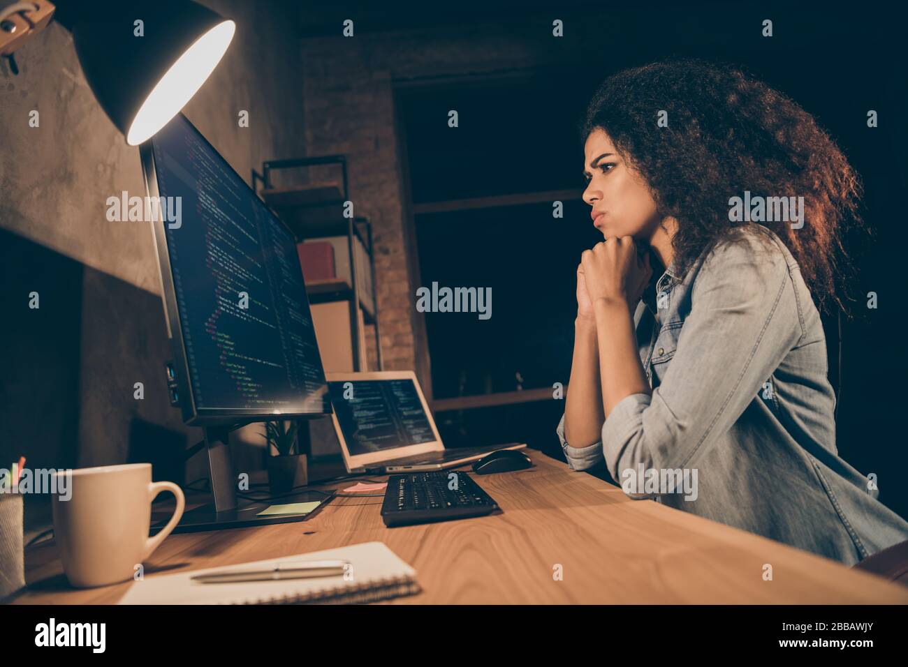 African american hacker hi-res stock photography and images - Alamy