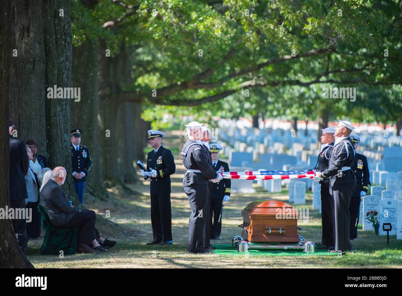 Nuuanu cemetery hi-res stock photography and images - Alamy