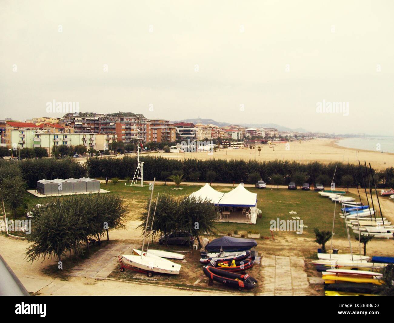 Pescara beach hi-res stock photography and images - Alamy