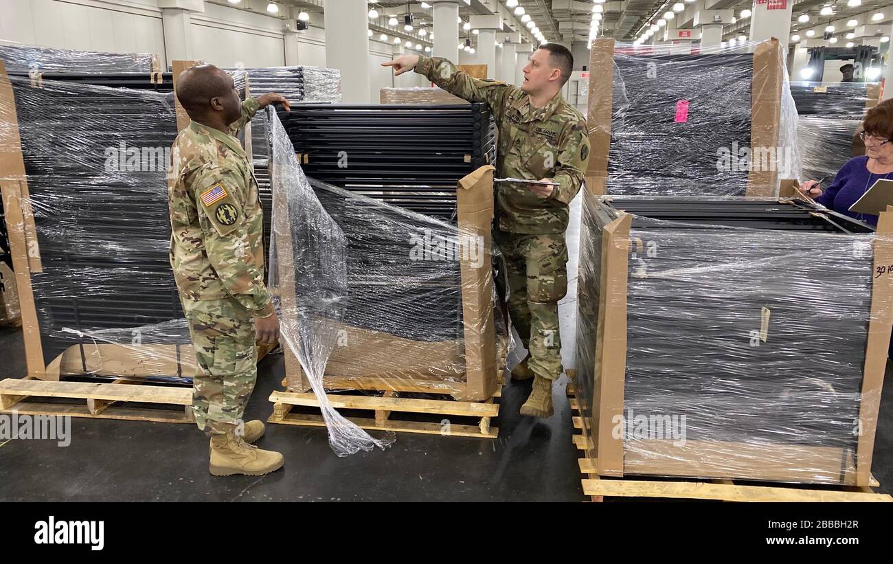 Medical inventory warehouse hi-res stock photography and images - Alamy