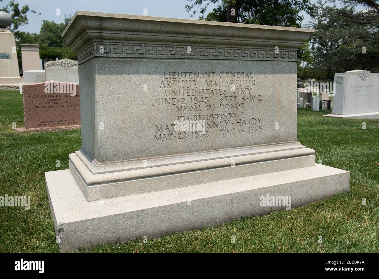 William howard taft grave hi-res stock photography and images - Alamy