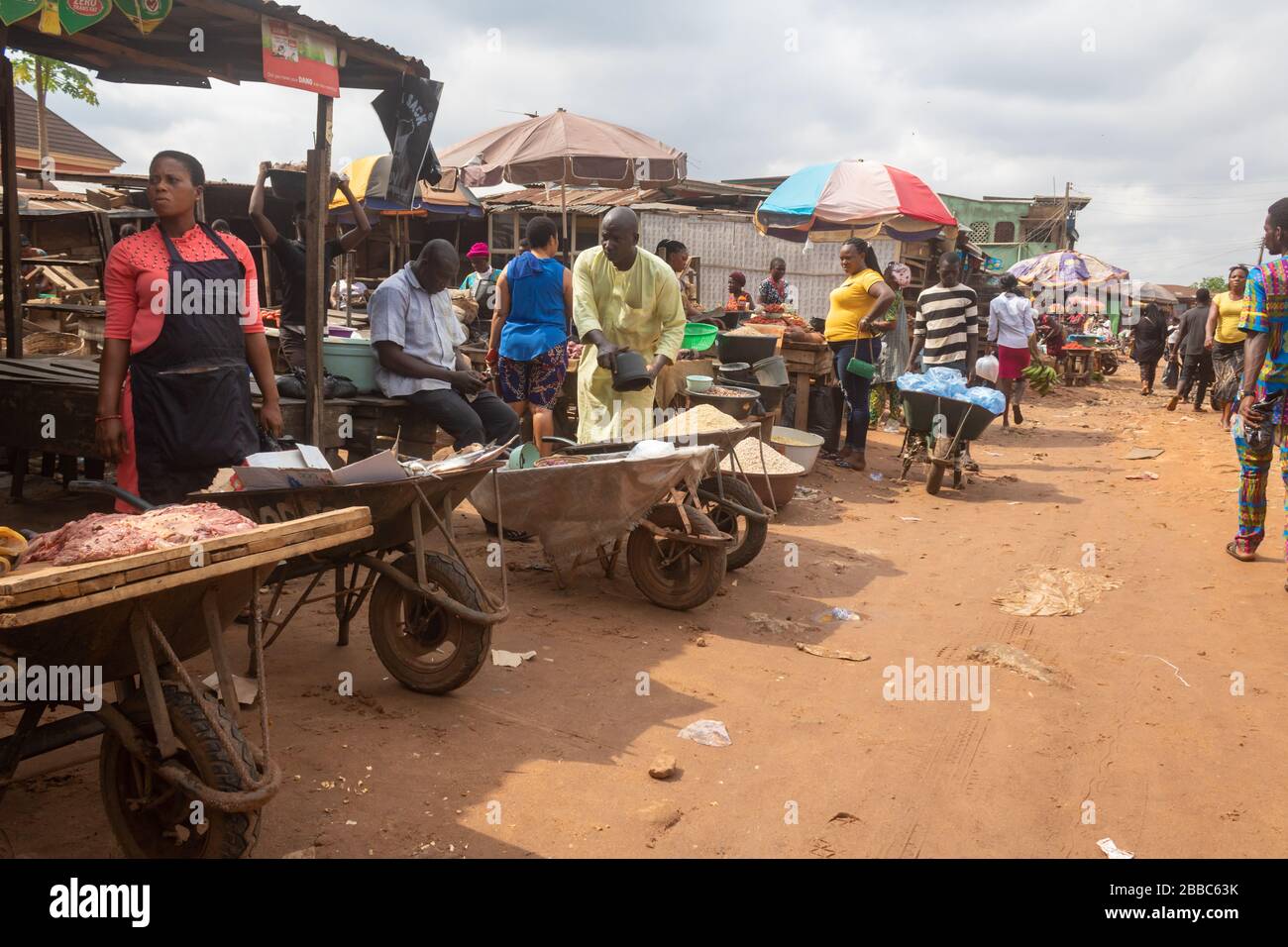Ikpoba Hill Market in Benin City, Edo State, Nigeria, West Africa Stock ...