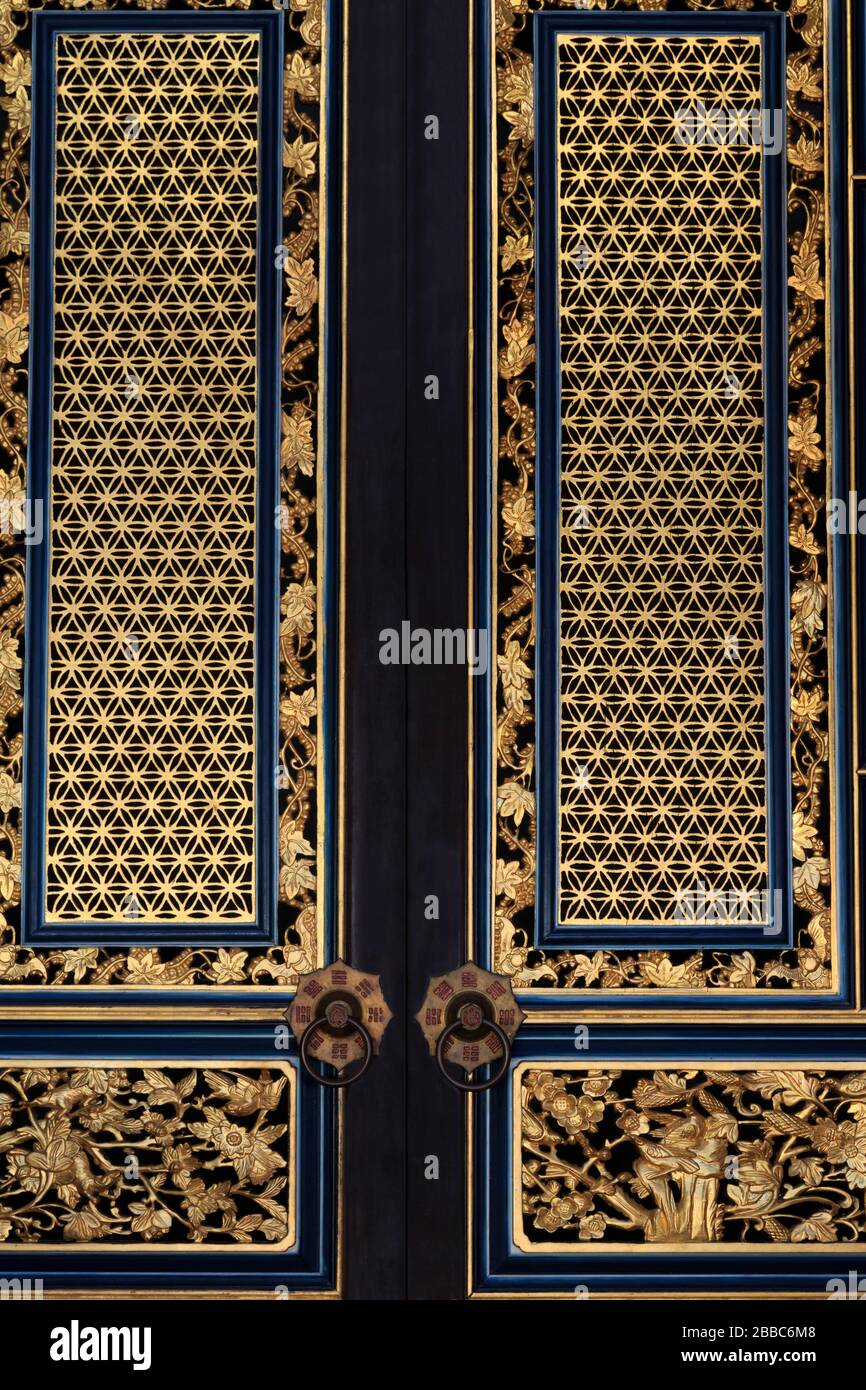 Door in Jui Tui Chinese Shrine,Phang Nga Road,Old Phuket Town,Thailand ...
