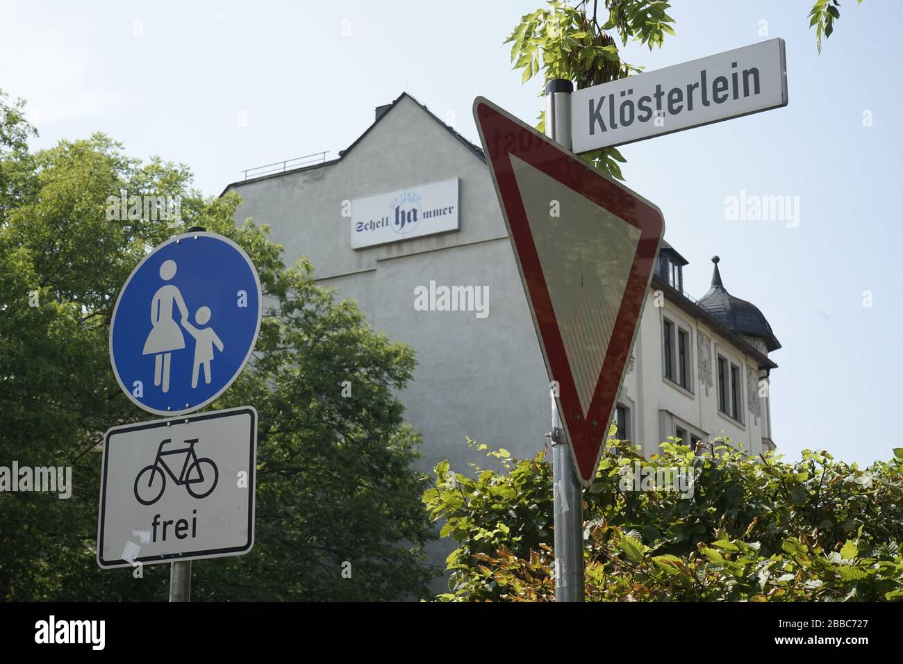 Zeichen 205 hi-res stock photography and images - Alamy