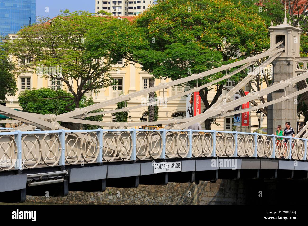 Cavenagh Bridge over the Singapore River,Singapore,Asia Stock Photo - Alamy