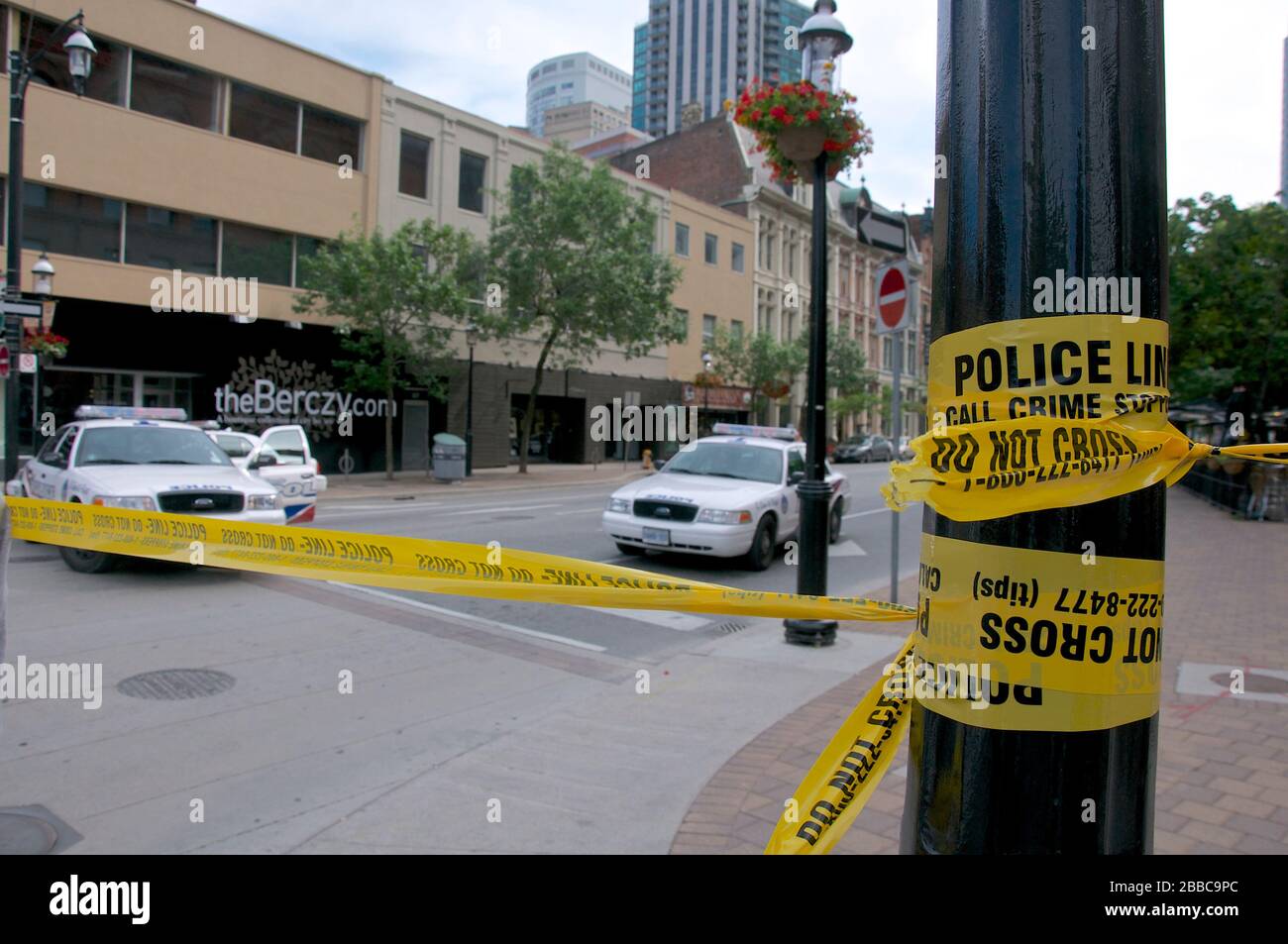 Toronto police car hi-res stock photography and images - Alamy