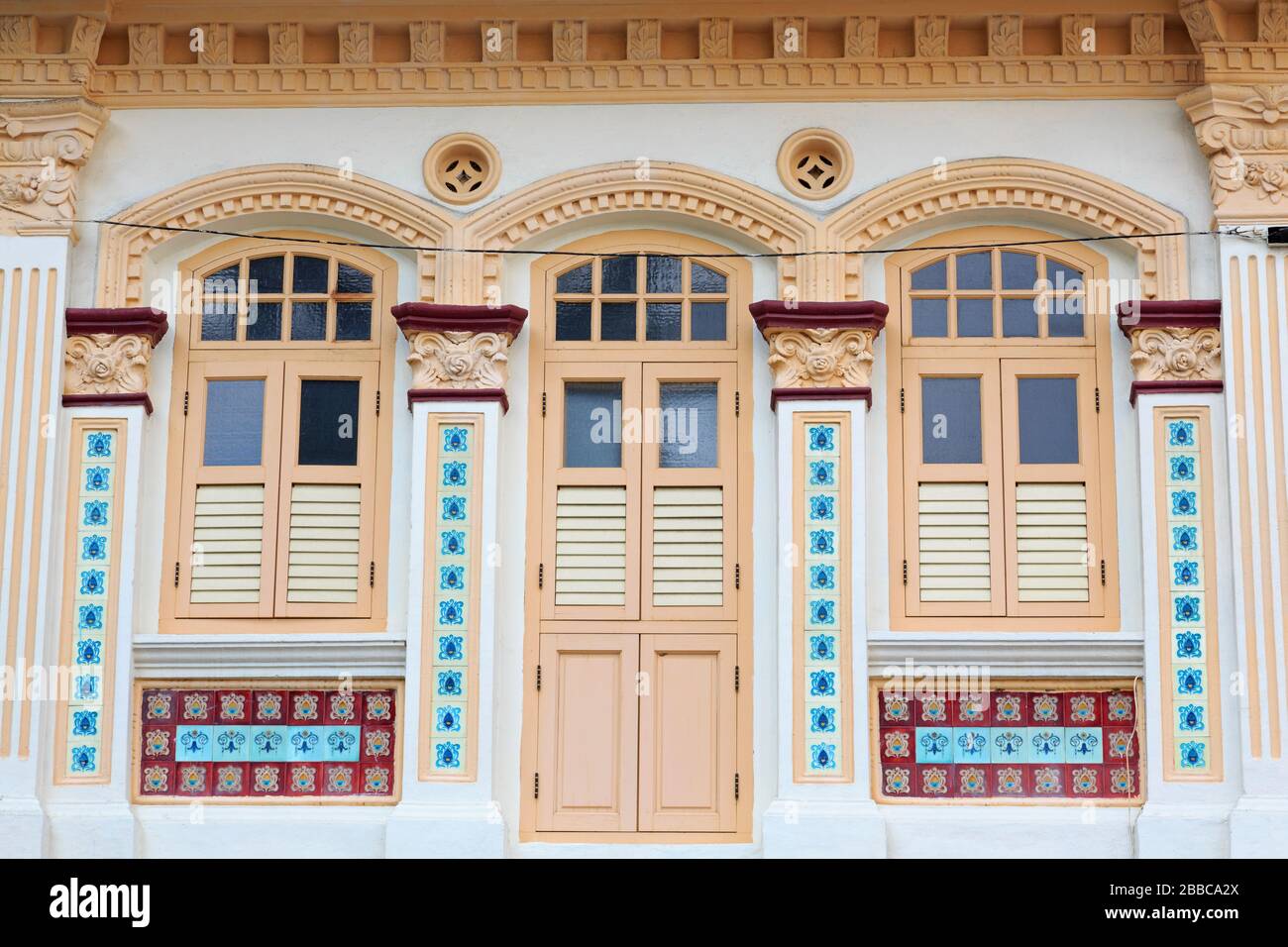 Colonial architecture on Upper Weld Road,Little India District ...