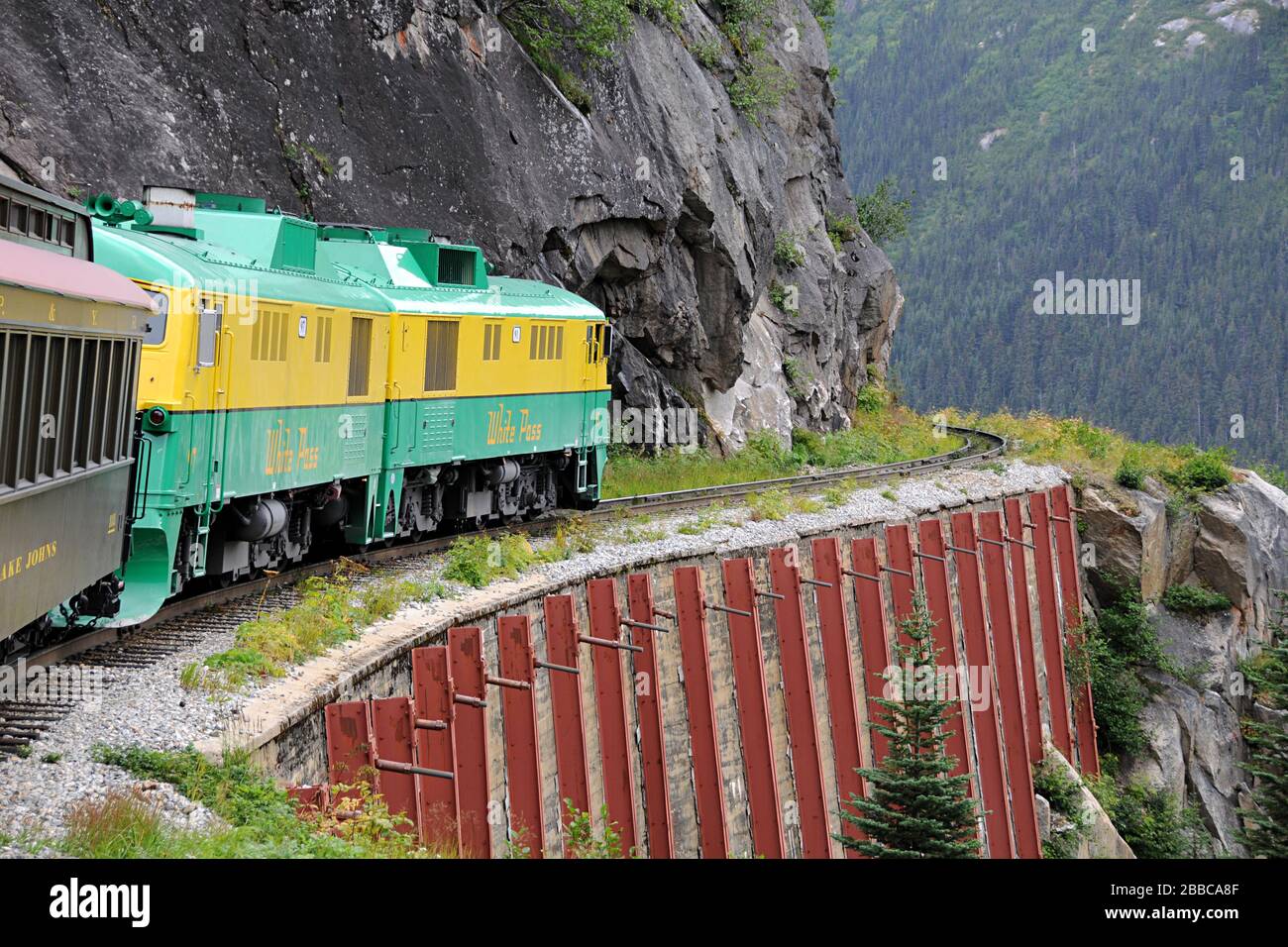 Pass railways hi-res stock photography and images - Alamy